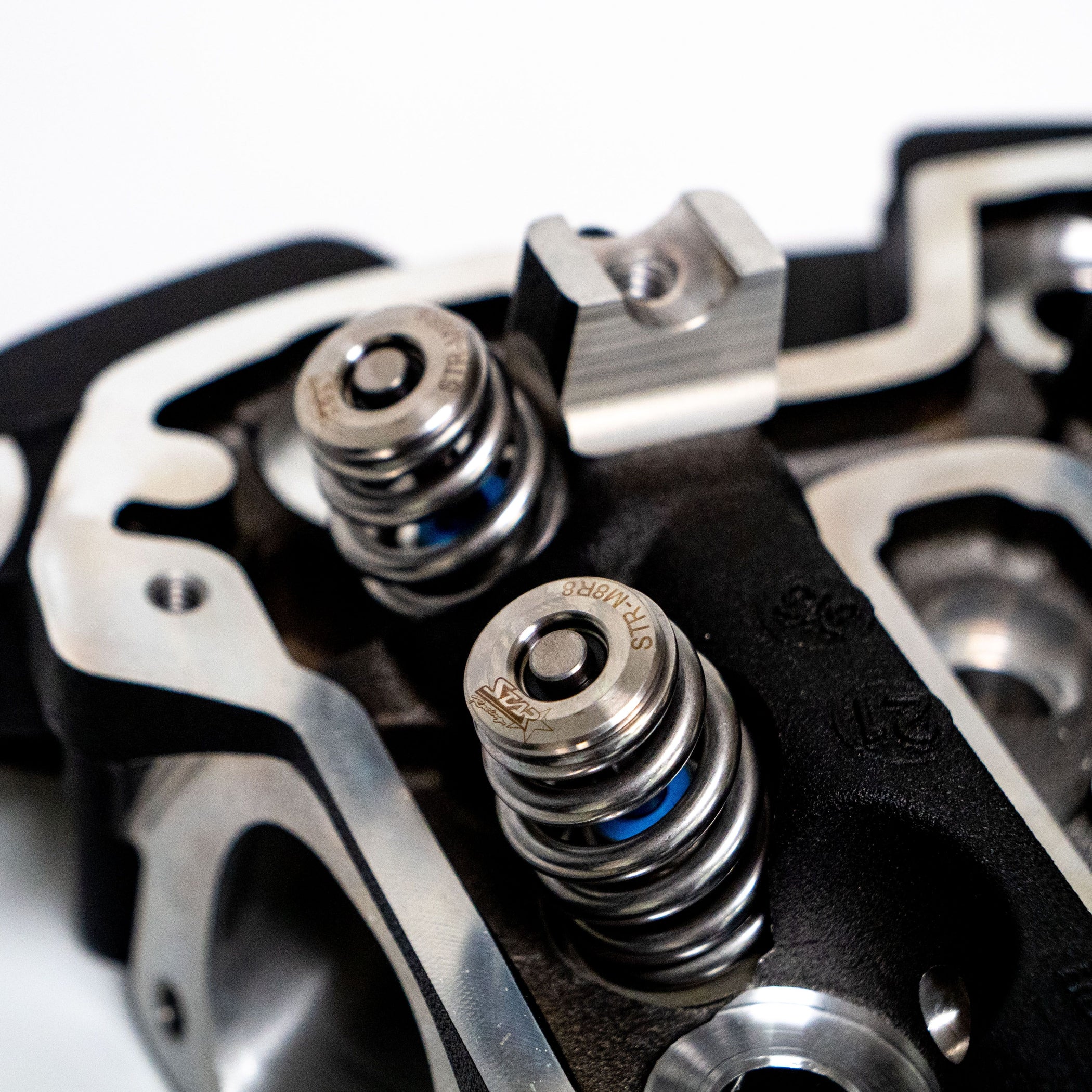 MHP M8 Monster Heads +2.5MM OS Ti/Inc Valved 95CC Oil Cooled Black Hig ...